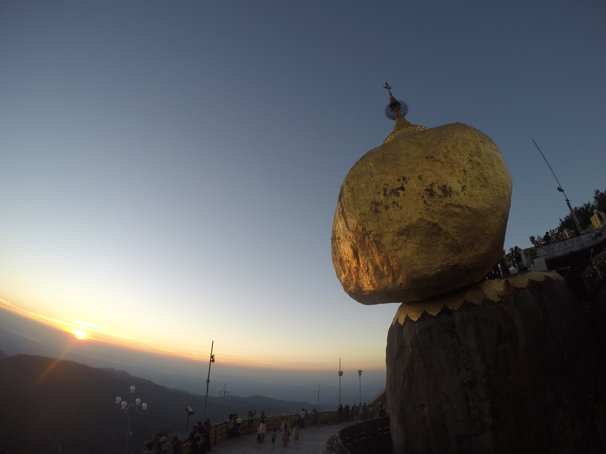 Kyaiktiyo Pagoda - Golden Rock Temple | Travel Gallery